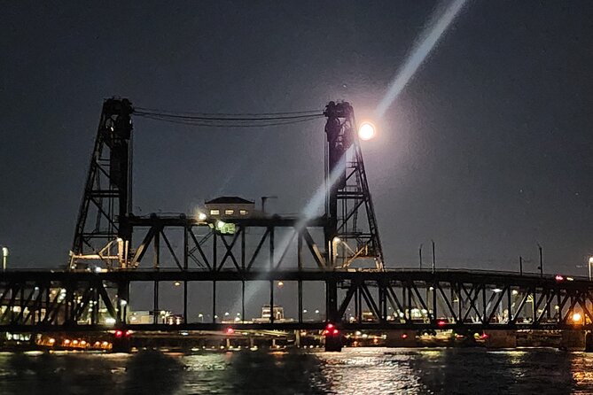 2-Hour Sunset River Cruise on the Stunning Willamette River - FAQ