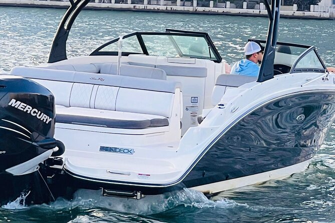 2-Hours Private Miami Boat Tour With Champagne - An In-Depth Look at the Miami Private Boat Tour