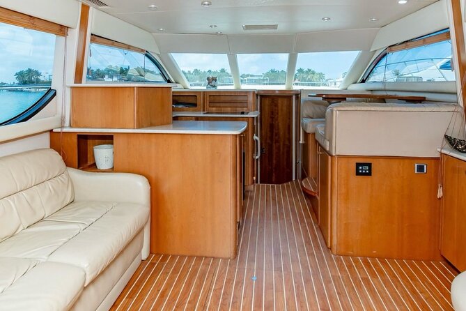 4-Hour 42 Meridian Yacht Rental with Captain in Miami Florida - Authentic Insights from Reviewers