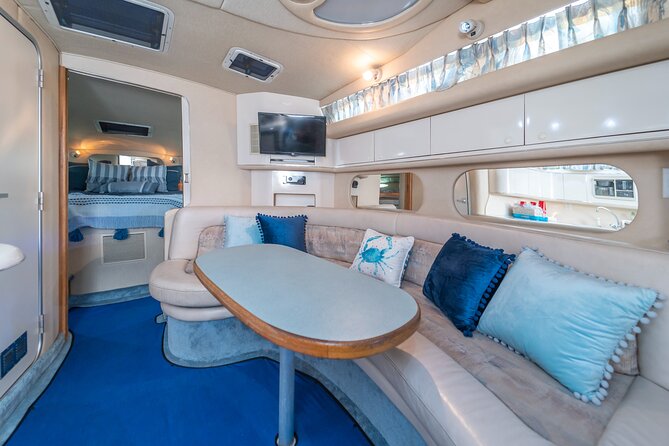40' Miami Yacht Rental up to 13 Persons - Who Should Consider This Yacht Rental?
