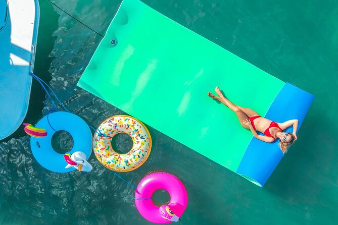 40' Miami Yacht Rental up to 13 Persons - FAQ