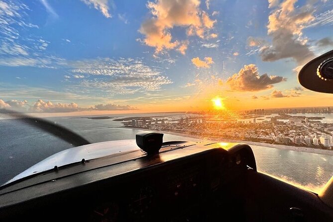 45-Minute Miami Beach Sunset Breathtaking Flight Tour - Why Choose the 45-Minute Miami Beach Sunset Flight?