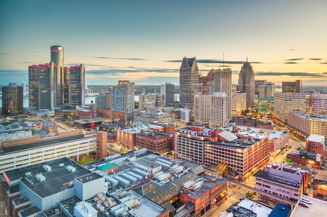 5-Day Tour in Detroit, Toronto, Niagara Falls, and Cleveland - Who Would Love This Tour?
