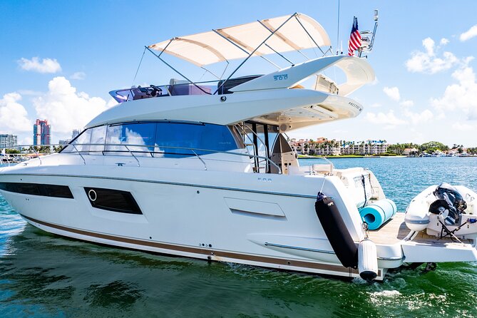 52-feet All Inclusive Flybridge Yacht Rental in Miami - Frequently Asked Questions