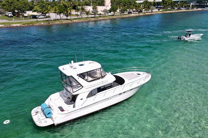 52' Yacht Rental in Miami Beach with Experienced Captain - FAQ