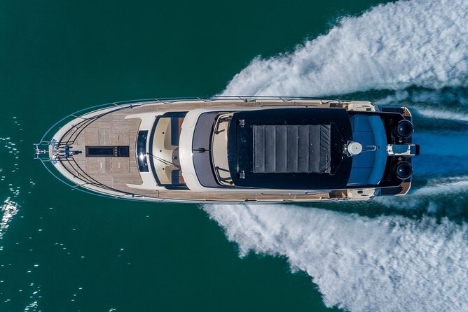 62ft Yacht Tour in Miami Beach with Captain Beneteau MC6 Fly - The Experience from Guest Perspectives