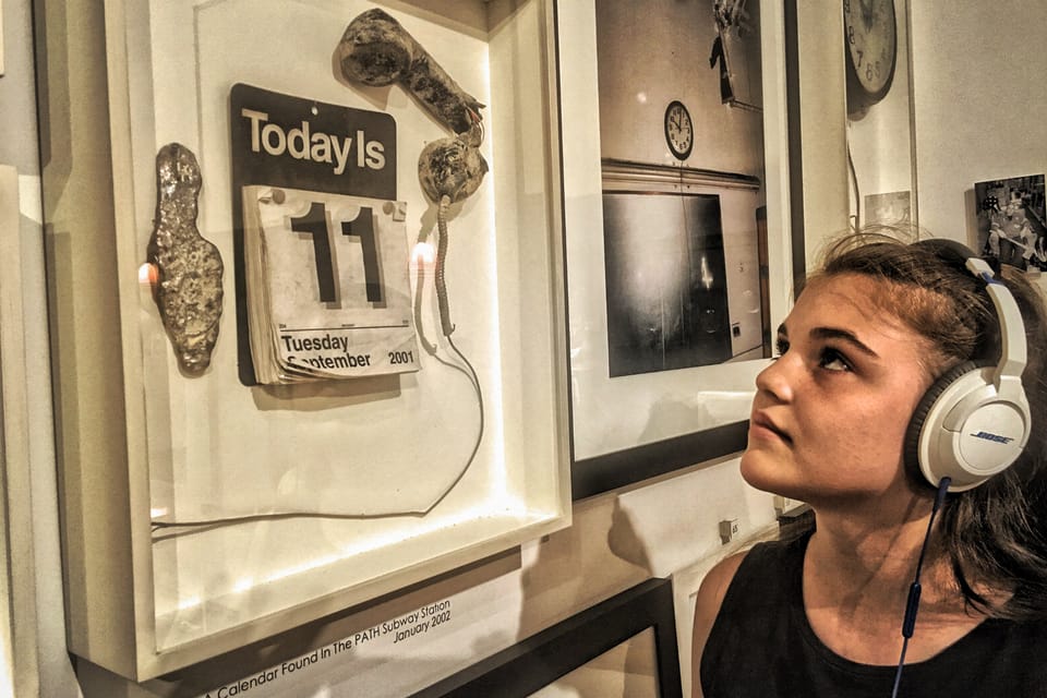 9/11 Museum Workshop: 100 Images and Artifacts "Hands-On" - What Reviewers Say