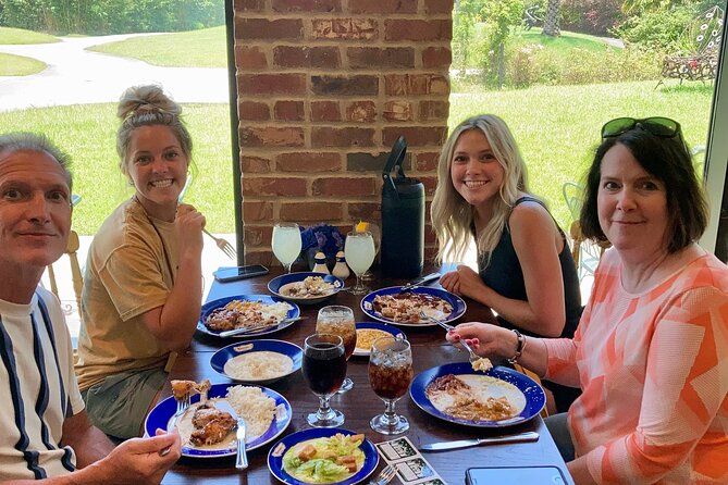 Airboat and Plantations Tour with Gourmet Lunch from New Orleans - FAQ