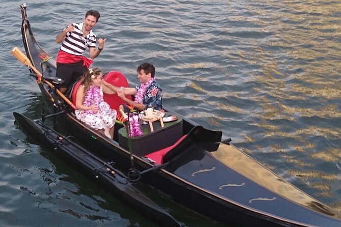 Aloha Gondola Cruise with drinks & pastries - Why Youll Love It