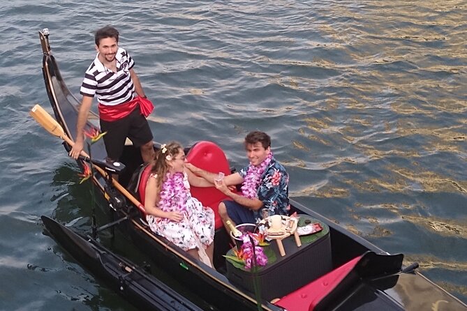 Aloha Gondola Cruise with drinks & pastries - The Sum Up