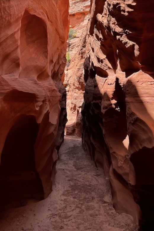 Antelope Canyon: Hidden Hiking Tour