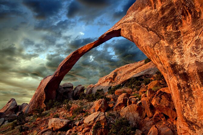 Arches National Park Hike Challenge: Tackle Devils Garden 7m Loop