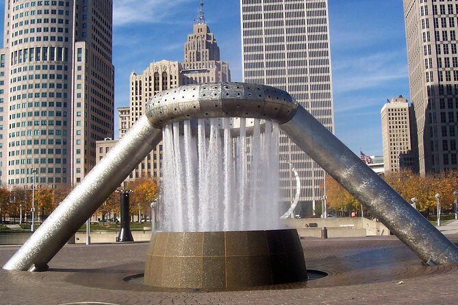 Arrival Private Transfer: Detroit Airport DTW to Detroit in Luxury SUV - Who Will Love This Service?