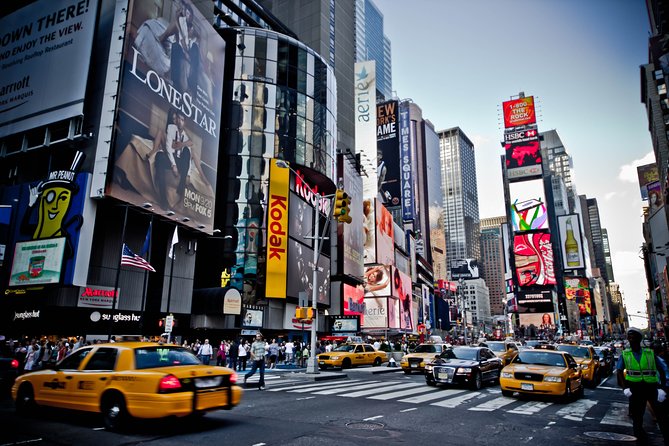 Arrival Transfer: New York Airport JFK to New York in SUV - Who This Transfer Suits Best