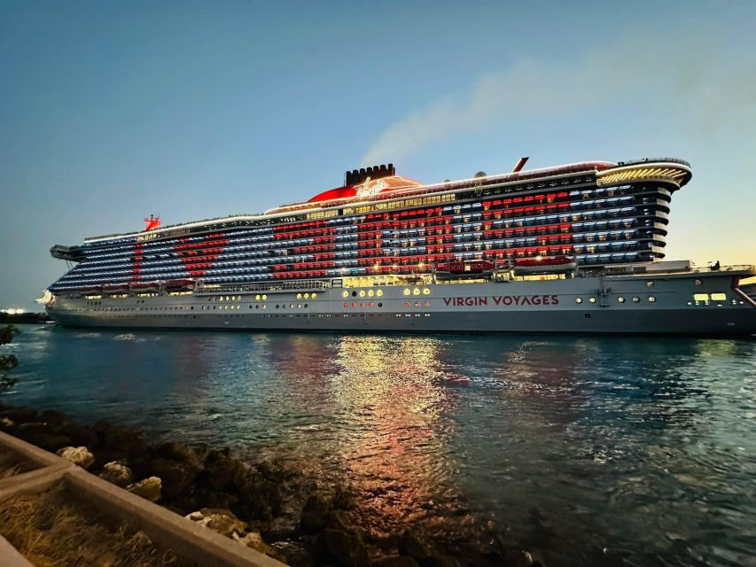 Art Deco, History and Crime Bike Tour with Design Enthusiast - The Sum Up