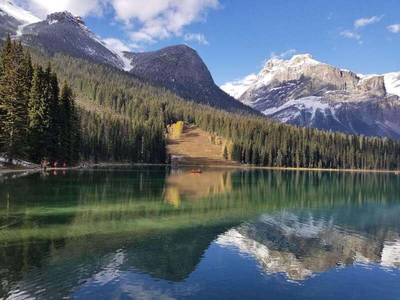 Banff/Calgary: Lake Louise, Moraine Lake and Emerald Lake - Who Is This Tour Best For?
