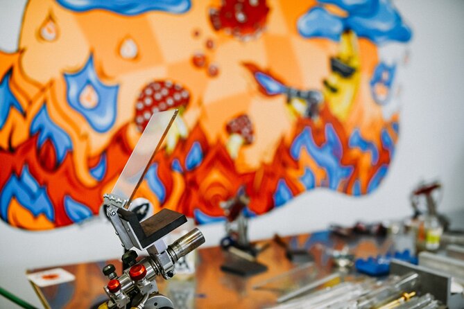 Beginner's Glass Blowing Lessons in Portland, Oregon - Booking & Practical Tips