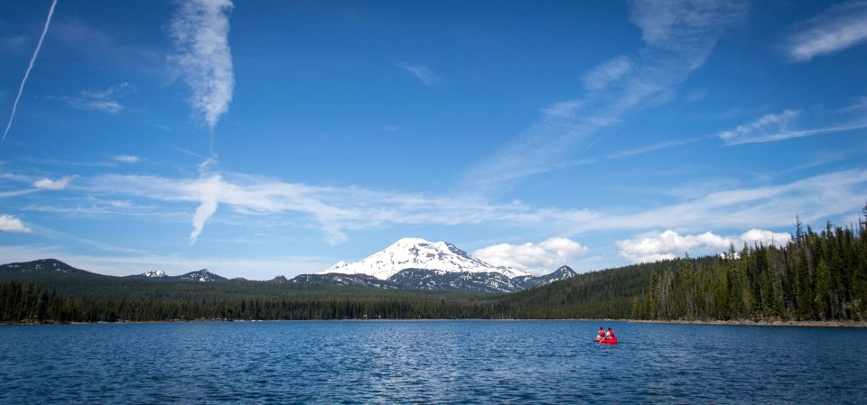 Bend: Half-Day Cascade Lakes Canoe Tour