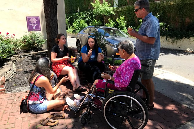 Beyond the [Liberty] Bell History Walking Tour - Group Size and Duration
