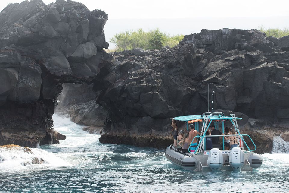 Big Island: Kona Half-Day Boat Tour with Snorkeling & Lunch
