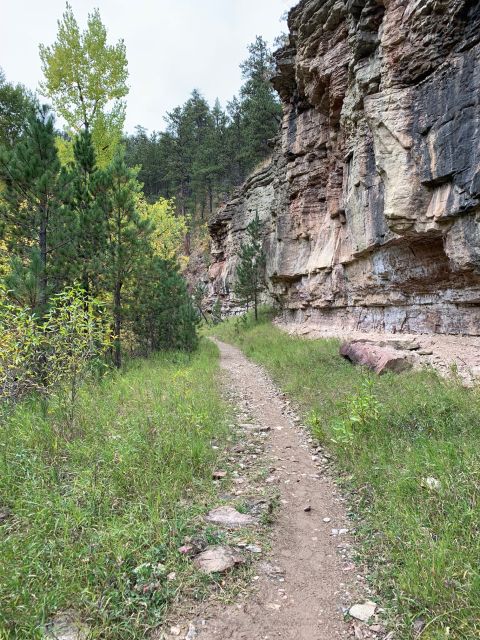 Black Hills: Private Tour of Mt. Rushmore & Flume Trail Hike - The Significance of Mount Rushmore