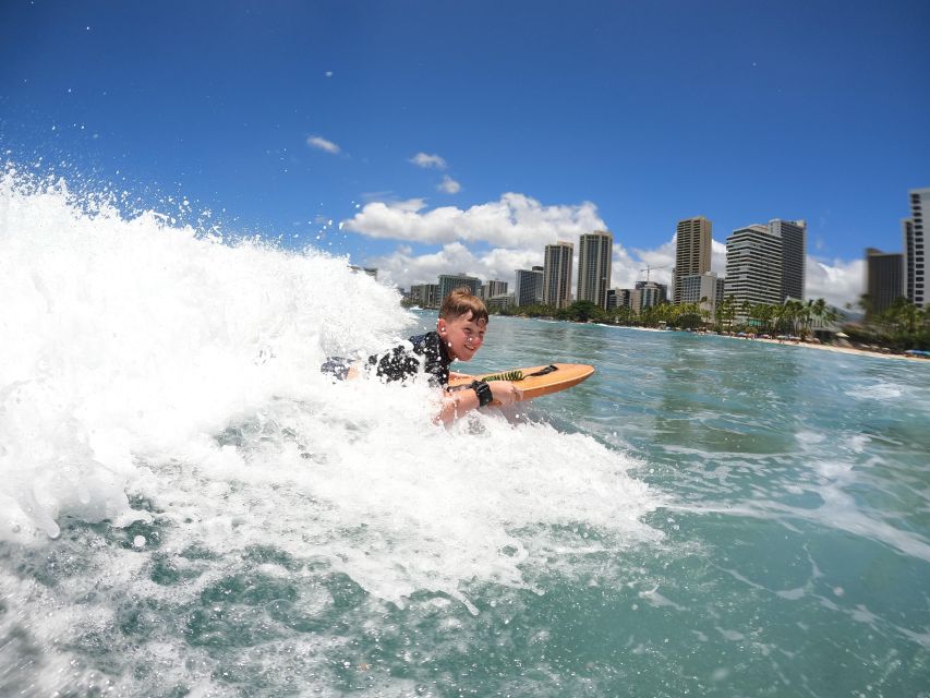 Bodyboard lesson in Waikiki, Two Students to One Instructor - What Makes This Tour Stand Out?