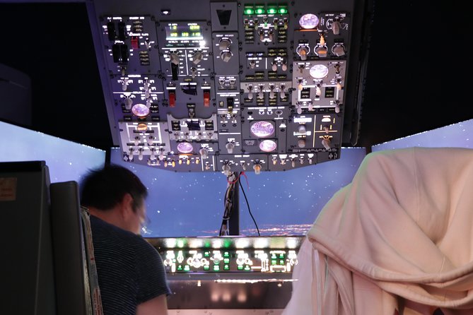 Boeing 737 Flight Simulator Experience - What to Expect During Your Flight Simulator Experience