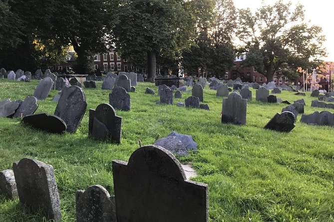Boston Ghosts and Gravestones Trolley Tour - FAQ