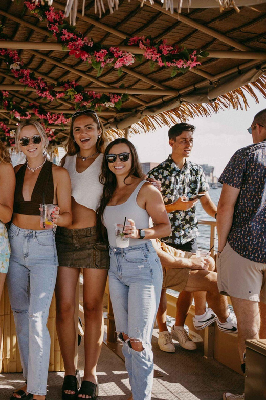 Boston Harbor: Tropical Boston Boat Cruises - The Value of This Experience