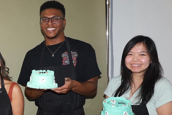 Cake Decorating in Houston - Authentic Insights from Participants