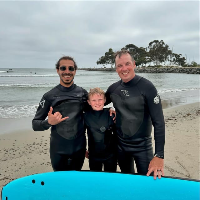 Cali: Surfing Lesson with Local Instructors - An In-Depth Look at the Surf Lesson Experience