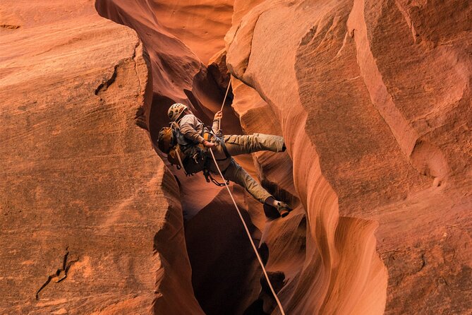 Capitol Reef National Park Canyoneering Adventure - Key Points