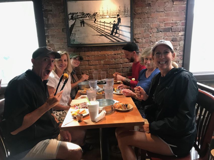 Charleston: Downtown Culinary Walking Tour - Guides and Atmosphere