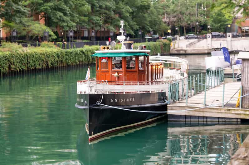 Chicago: Historic Architecture Chicago River Small Boat Tour - The Experience: What to Expect