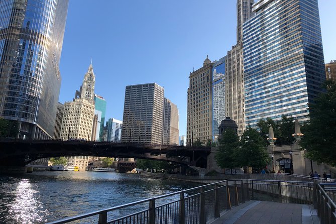 Chicago Scavenger Hunt Adventure - The Walking Experience