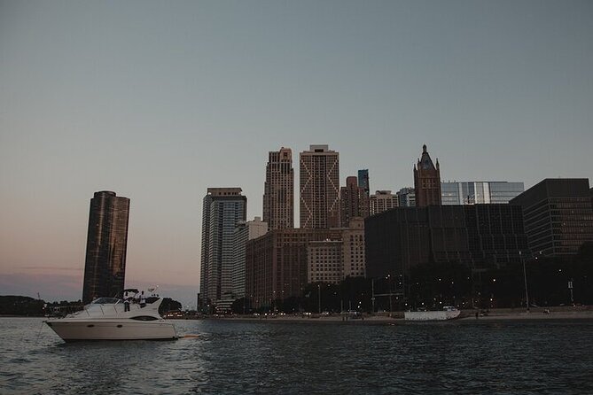 Chicago Shoreline Adventure Boat Tour - FAQ
