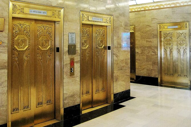 Chicago Walking Tour: Art Deco Skyscrapers Riverfront - An Overview of the Tour Experience