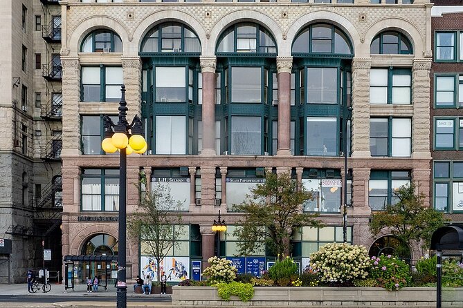 Chicago's Dark Side Self-Guided Smartphone Walking Tour - Analyzing the Experience