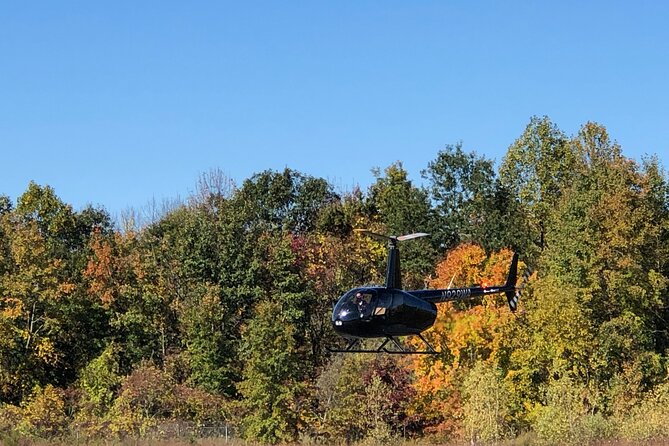 Couple’s Private Hudson Valley Fall Foliage Helicopter Tour from Westchester