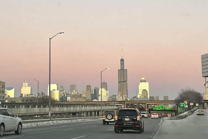 Curbside Sedan Transportation from O'Hare or Midway Airport to Downtown Chicago