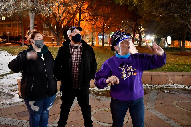 DC Ghosts Ultimate Dead of Night Haunted Ghost Tour - Memorials and Monuments: WWII and the Washington Monument