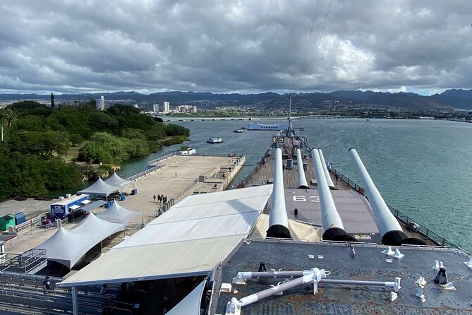 Deluxe Arizona Memorial and USS Missouri Battleship Tour - Exploring the Itinerary in Detail