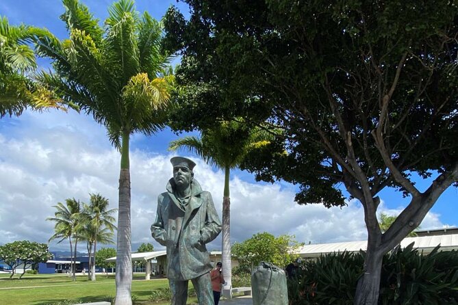 Deluxe Pearl Harbor, Arizona Memorial, and Visitor Center Tour - Who Should Book This Tour?
