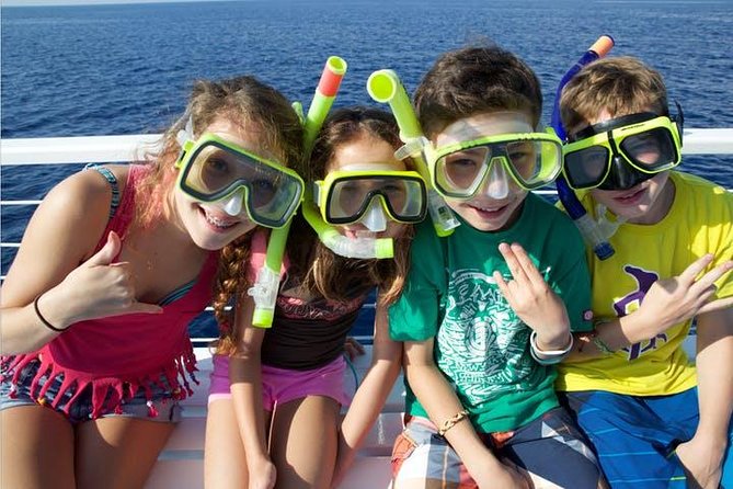Deluxe Snorkel & Dolphin Watch Aboard a Luxury Catamaran from Kailua-Kona
