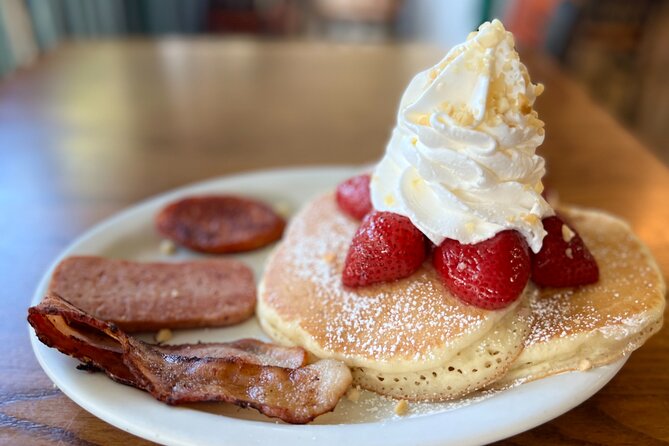 Diamond Head Hiking + Eggs'n Things Breakfast - The Itinerary: Step-by-Step