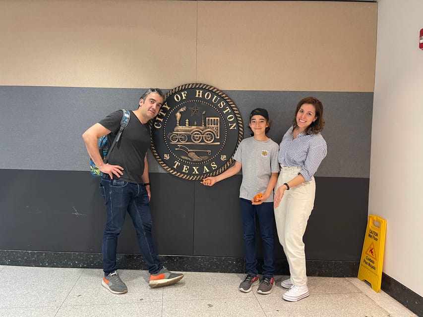 Downtown Houston: Astroville Tunnel Tour in Spanish - FAQs