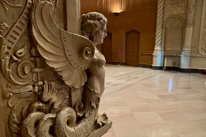 Downtown Los Angeles History and Architecture Walking Tour - The Central Library: A Cultural Beacon