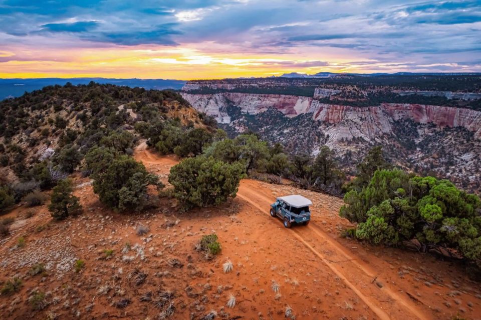 East Zion: Top of the World Sunset Jeep Tour - Discovering the Experience