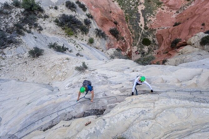 East Zion Via Ferrata & Rappelling Experience (1 Hr) - Exploring the East Zion Via Ferrata & Rappelling Experience