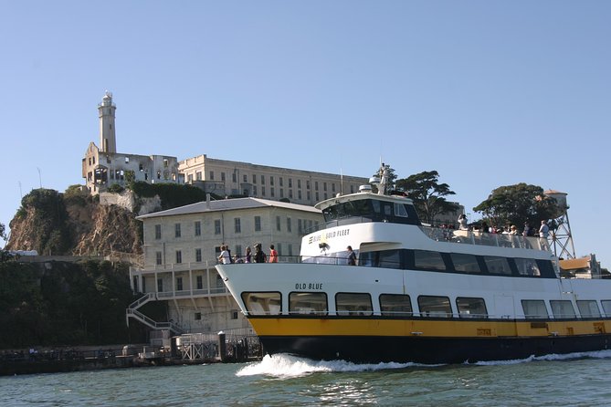 Escape from the Rock! Cruise around Alcatraz - The Experience of the Boat